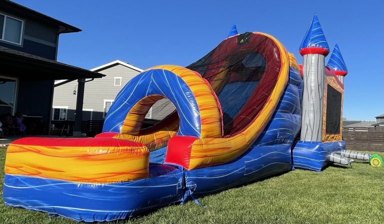 Excalibur Combo - Bounce House Rentals & Water Slides